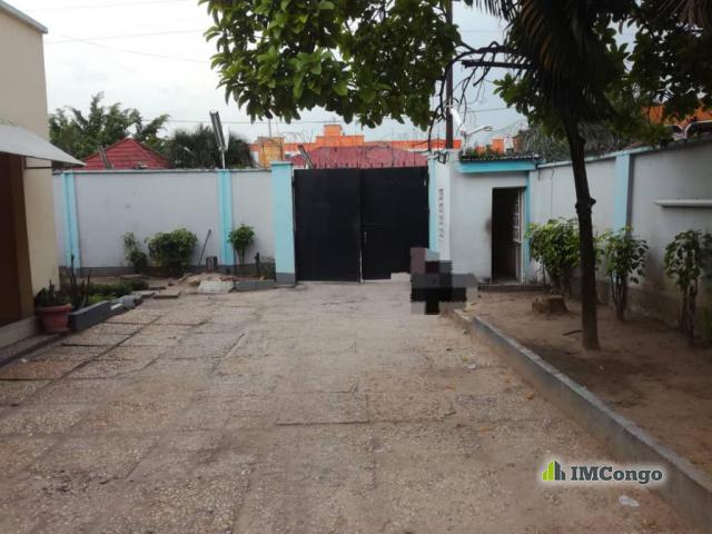House / villa FOR RENT Kinshasa Gombe - House - Neighborhood Socimat