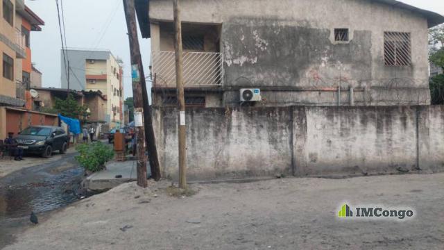 Maison / villa YAKU UZISHA Kinshasa Kintambo - Nyumba - Kitambo