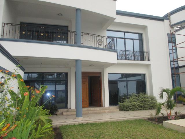 House / villa FOR RENT Kinshasa Ngaliema - Complexe de maisons ...